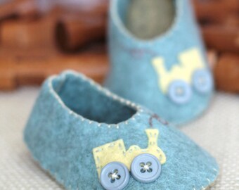 Felt baby shoes | Etsy