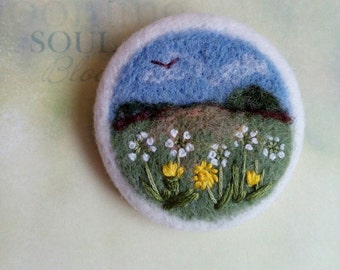 Needle felt brooch | Etsy
