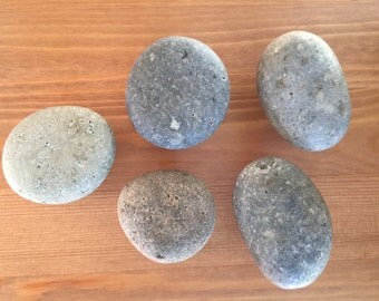 Beach stone knobs | Etsy