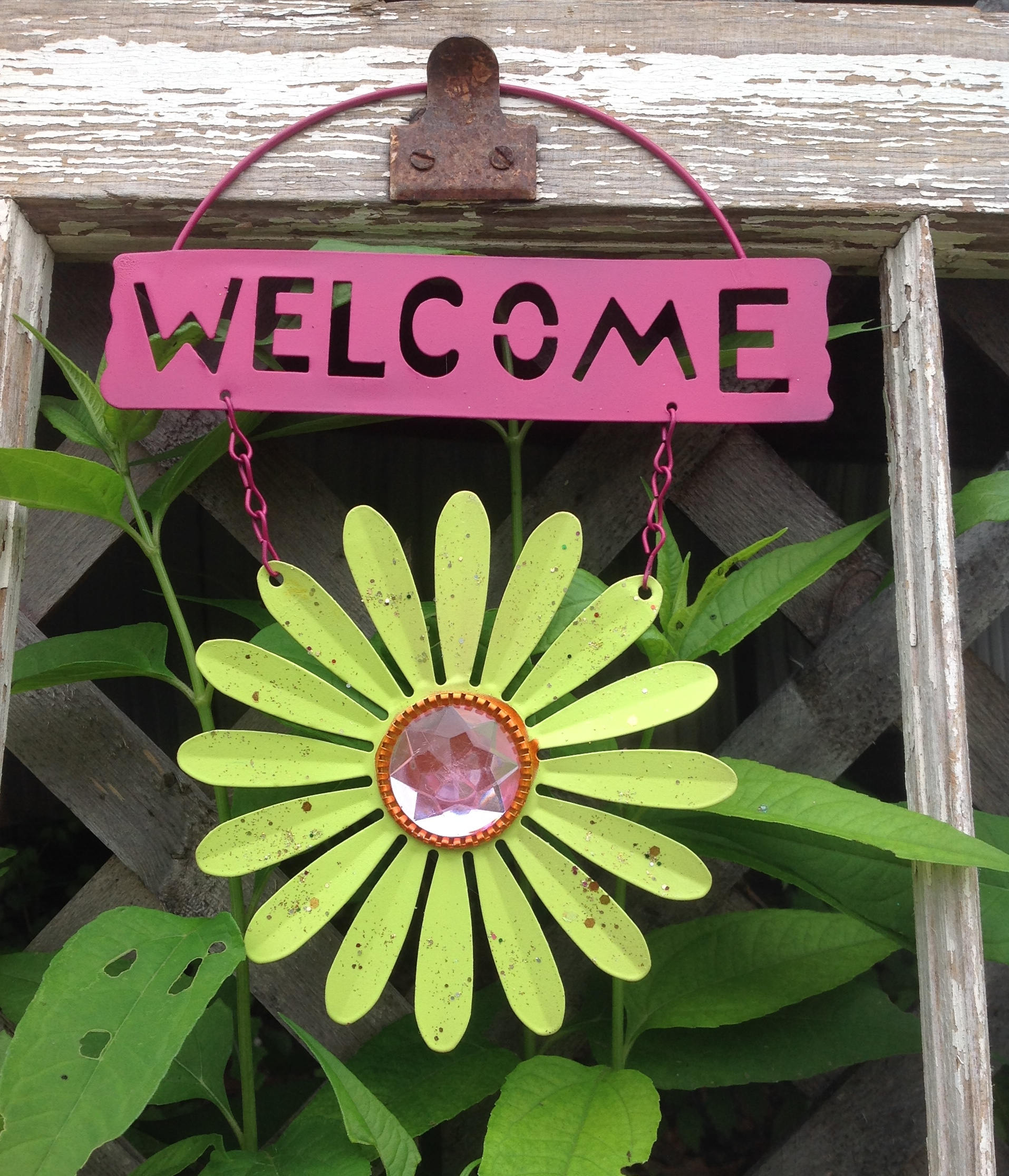 Wire Hanging Daisy Welcome Sign / Bright Pink & Lime Metal