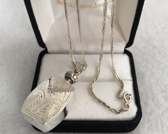 Snuff necklace | Etsy