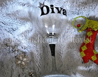 Diva wine glass | Etsy