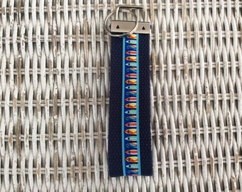 Surfing keychain | Etsy