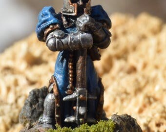 Cleric miniature | Etsy