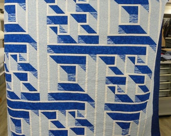 Labyrinth quilt | Etsy