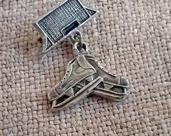 Ice skating pin | Etsy