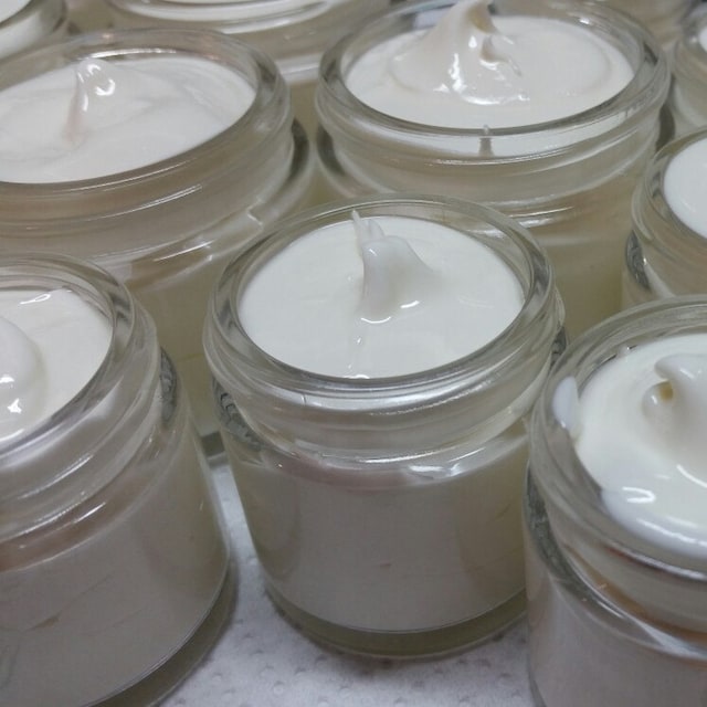 Handcrafted Herbal Bodycare by wonderweeds on Etsy