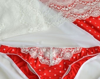 HEARTS & BOWS by LoLeviLa on Etsy