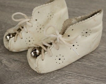 Baby shoe bells | Etsy