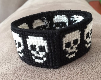 Plastic canvas skull | Etsy