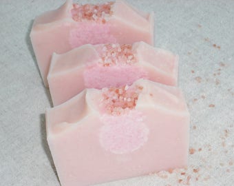 Oatmeal Milk and Honey Goats Milk Soap / Honey Comb Design