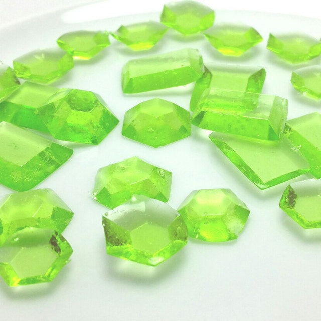 CUSTOM HANDMADE LOLLIPOPS & EDIBLE SUGAR JEWELS by CandiedCakes