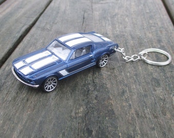 Mustang keychain | Etsy