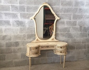 Make up table | Etsy