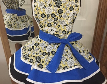 Belle apron | Etsy