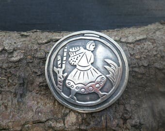 Unusual brooch | Etsy