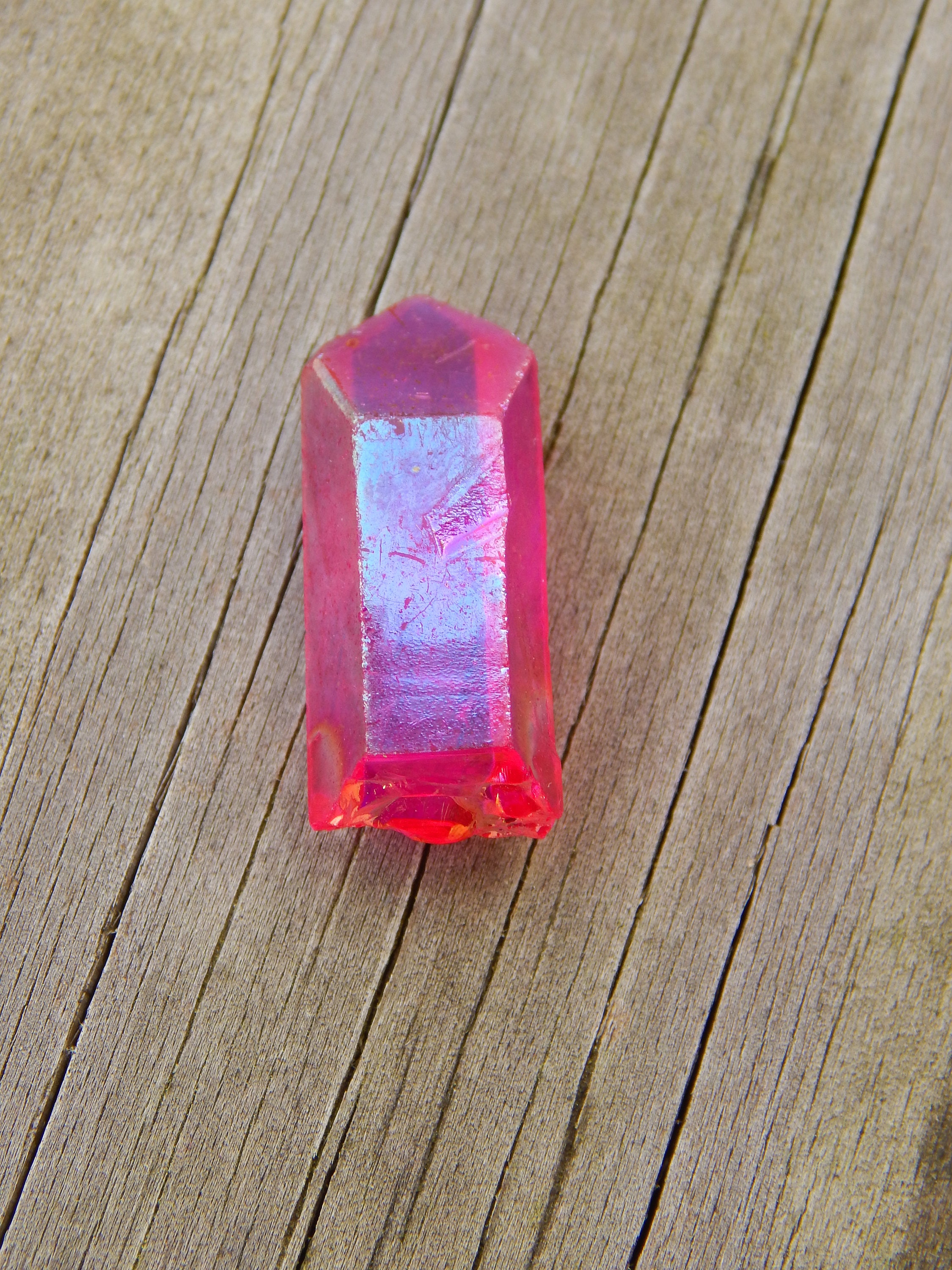 MAGENTA AURA QUARTZ Point - Titanium Coated Quartz Crystal Point - Wire ...