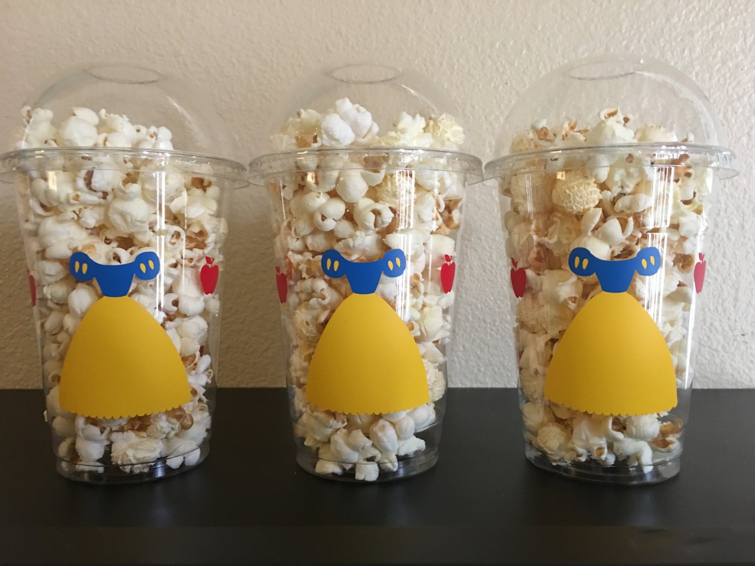 Snow White Party Cups Snow White Party Snack cups