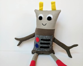 Robot plushie | Etsy