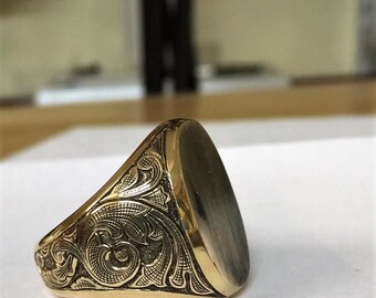 Custom signet ring | Etsy