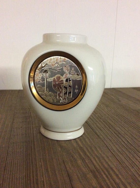 Geisha The Art of Chokin Japanese Geisha Vase 24k Gold