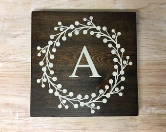 Monogram wreath | Etsy
