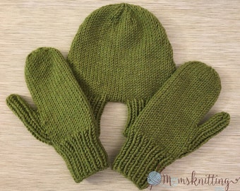 Hand holding mitten | Etsy