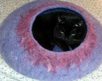 Felted cat bed | Etsy