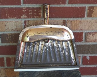 Vintage dust pan | Etsy