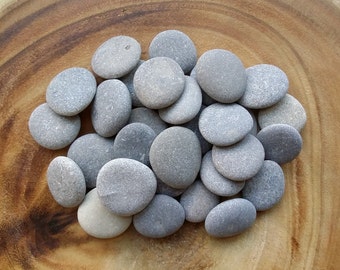 Flat beach stones | Etsy