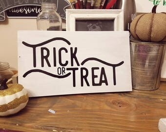 Trick or treat sign | Etsy