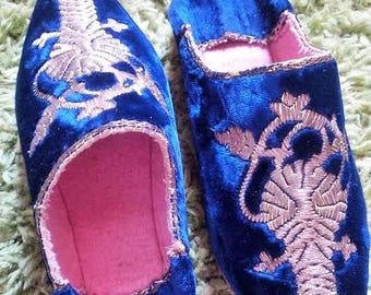 Velvet slippers | Etsy