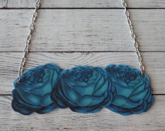 Porcelain Multiple Little roses Necklace Roses Necklace