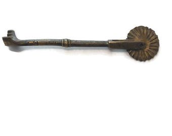 Pastry crimper | Etsy