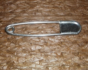 Vintage safety pins | Etsy