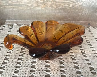 Leaf shape ashtray | Etsy