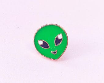 Alien pin | Etsy
