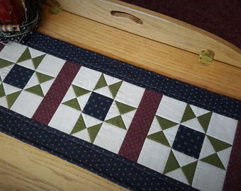 Quilted table runner | Etsy