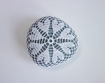 Crochet Stone Pattern DIY Lace Stone Cover Pattern Rock
