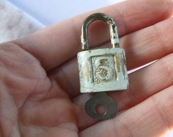 Vintage lock and key | Etsy