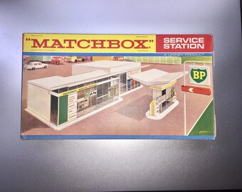 Service station | Etsy
