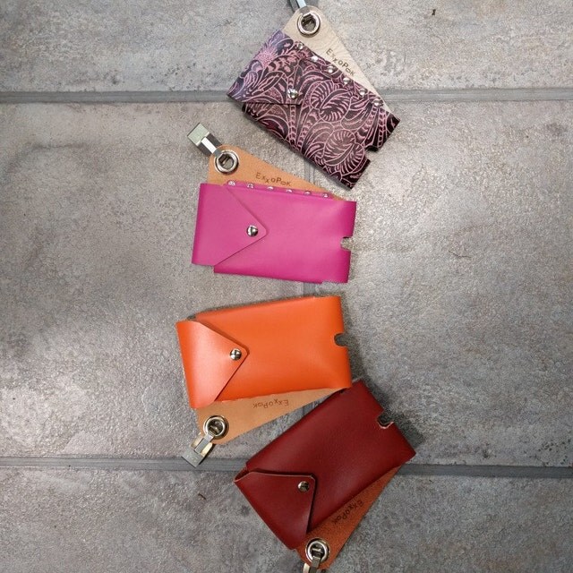 The World's only free dangling Belt Cell Phone Pouch by ExxoPok