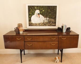 Living in Style 1958: A Modern Living Room with Retro TV