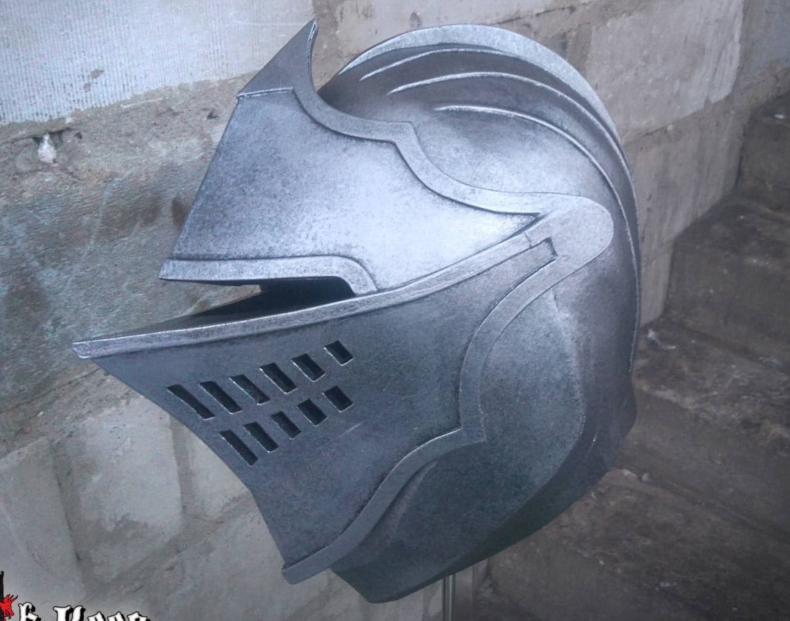 Elite Knight Armet helmet with functional visor