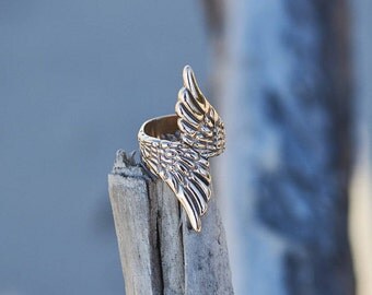 Angel wings ring | Etsy