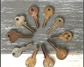 Vintage Trinkets and Treasures by EverlastingElements2 on Etsy