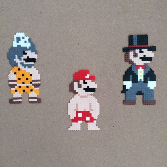 Artículos similares a Super Mario Odyssey, 8-bit costumes. en Etsy