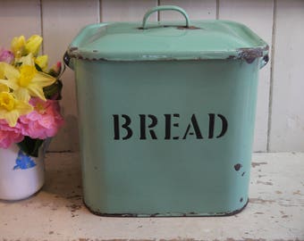 Vintage bread box | Etsy