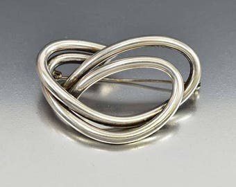 Love knot brooch | Etsy