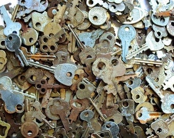 Vintage luggage | Etsy